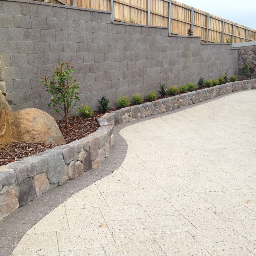 Metrostone Exposed Mist Pebble - MD Brick - Brick Suppliers