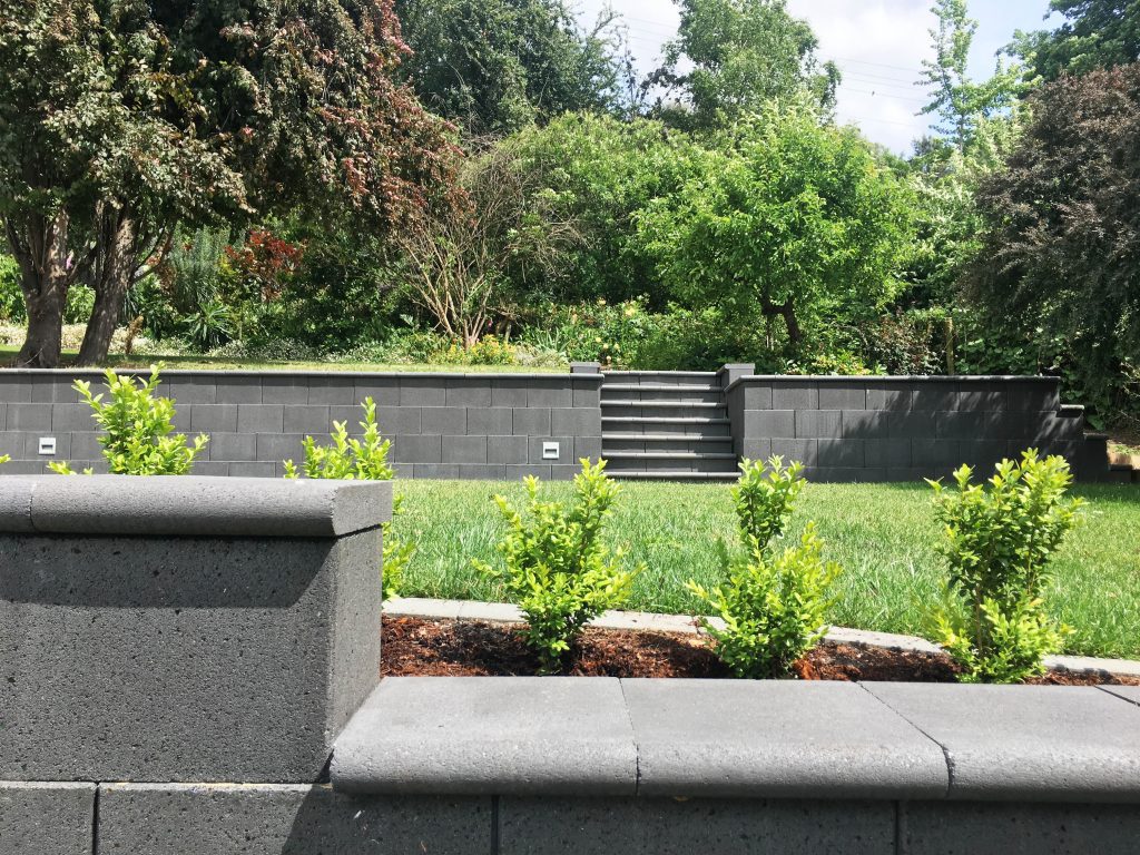 Choosing the Best Retaining Wall Blocks for Your Project - MD Brick ...