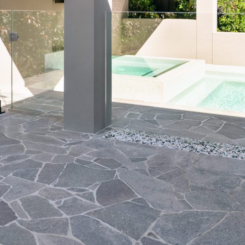 Porphyry Crazy Paving Grey Mix 20-40mm - MD Brick - Brick Suppliers