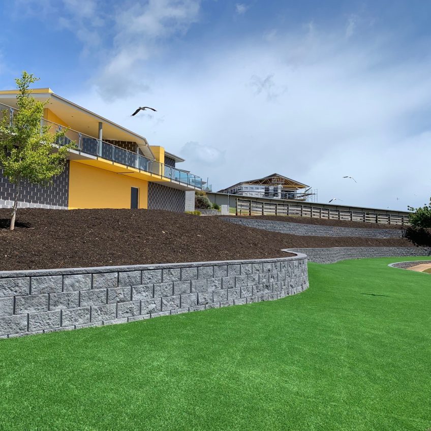 Freestone Rockface Bluestone - MD Brick - Brick Suppliers