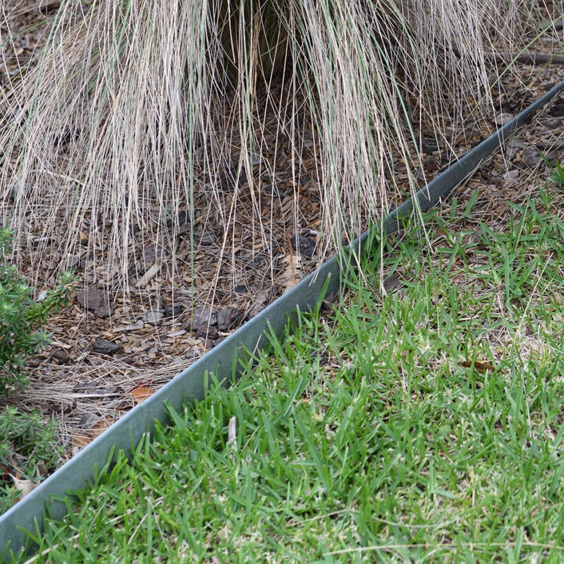 Shapescaper Galvabond Steel Garden Edging - MD Brick - Brick Suppliers